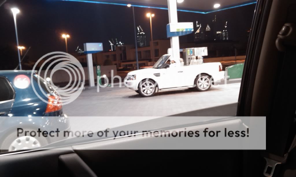 2 dr RRS convertible and P38A in flames | Range Rovers Forum