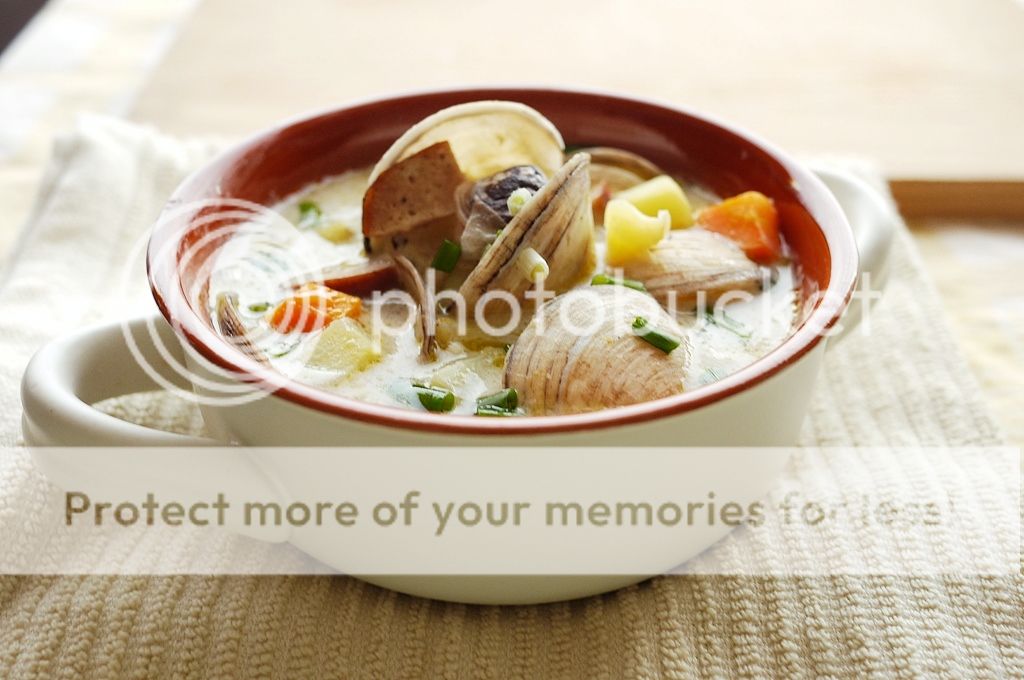 New England Clam Chowder | The Hungry Giant
